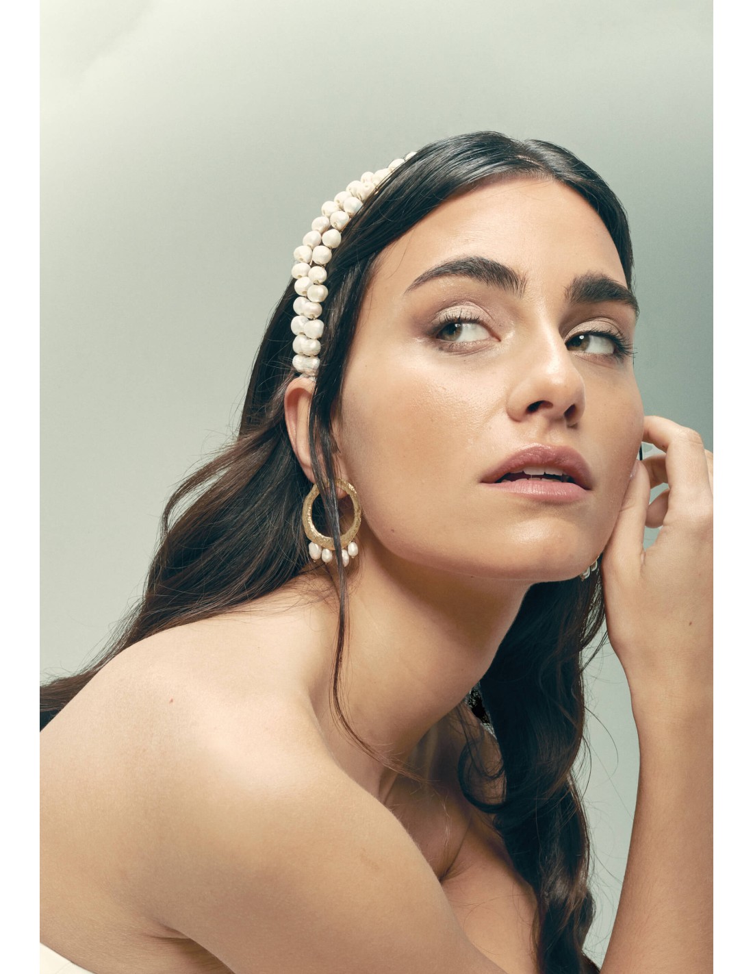 Double pearl party headband for bride and guest | INVITADISIMA