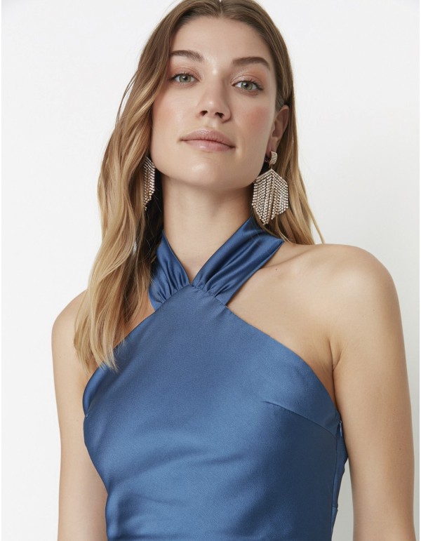 Long evening dress with halter neckline | INVITADISIMA