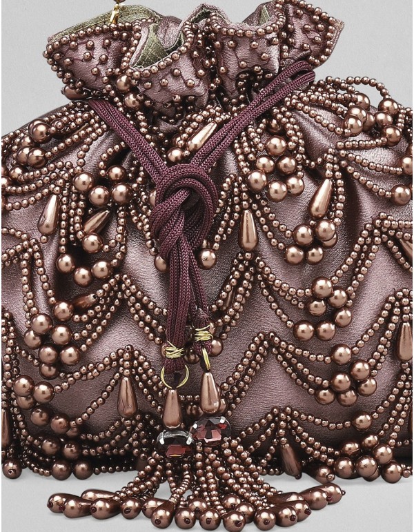 Sac de fête orné de bijoux pour les mariées et les invités