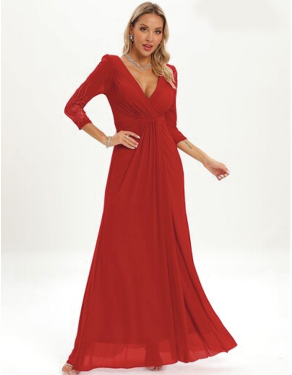 Evening dress with asymmetrical neckline & overskirt | INVITADISIMA