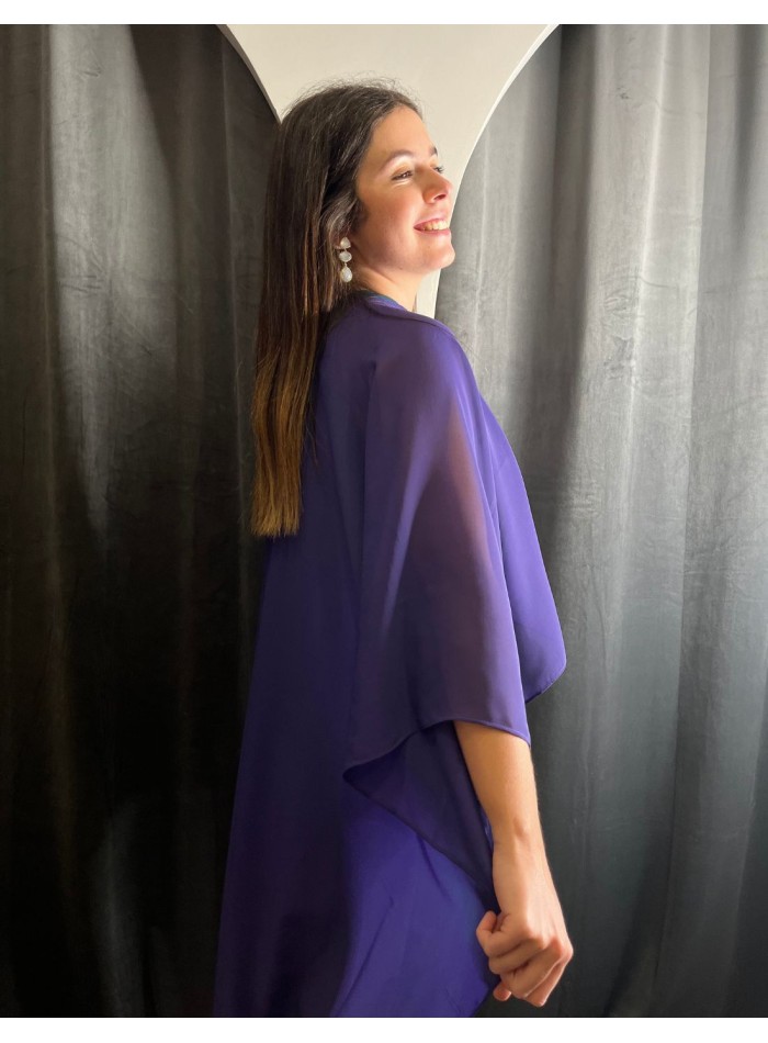 Capa de gasa con abertura y botón | INVITADISIMA