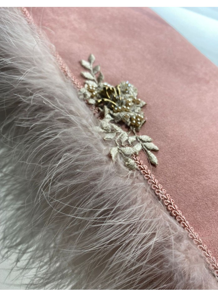 Dark pink clutch bag for guests | INVITADISIMA