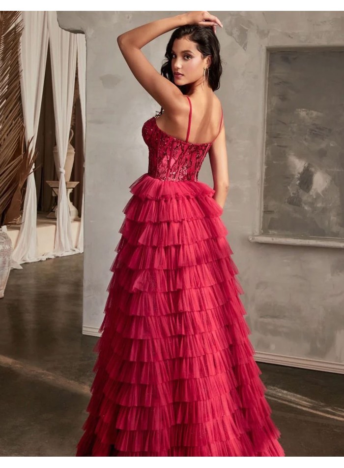 Long party dress with lace bodice and flounced skirt | INVITADISIMA