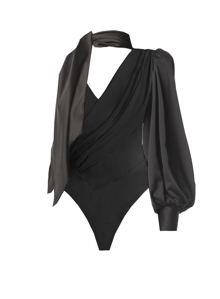 Body negro de manga larga con cuello alto | INVITADISIMA